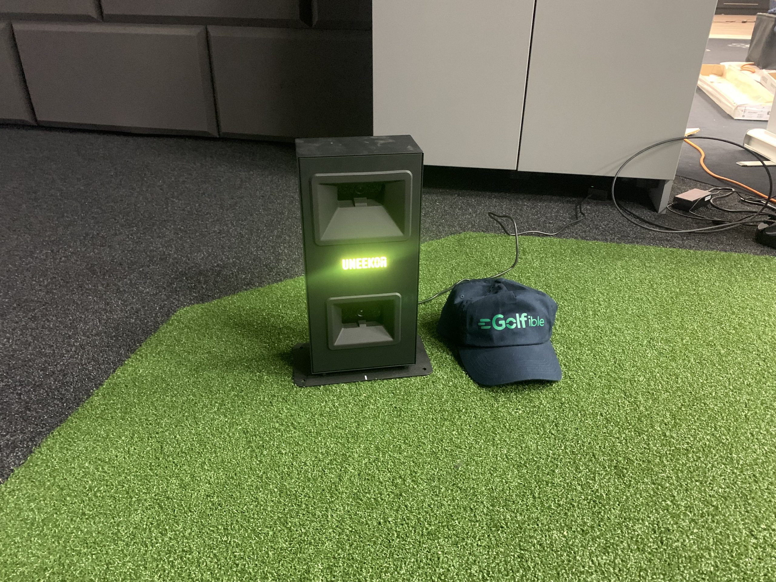 Uneekor Eye Mini Lite Review: Is It The Right Choice? - Golfible